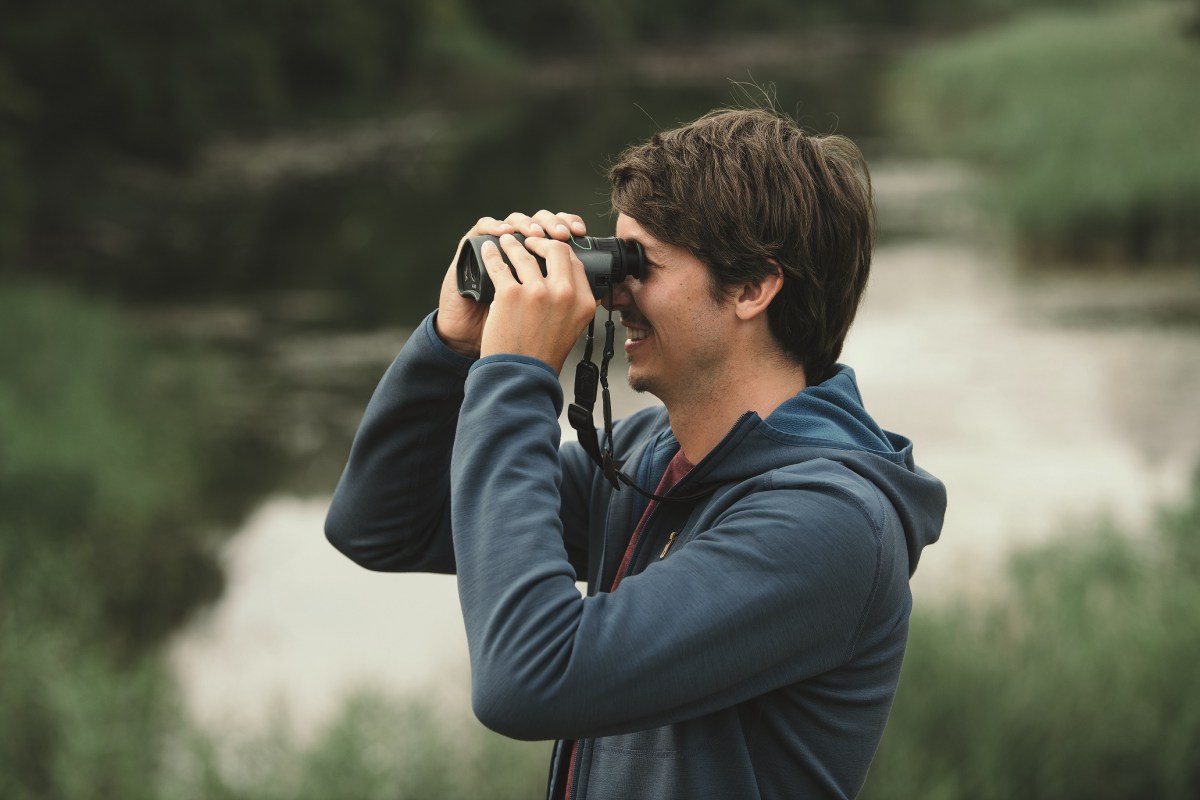 Swarovski Optik intros dG smart optical device for connected bird ...