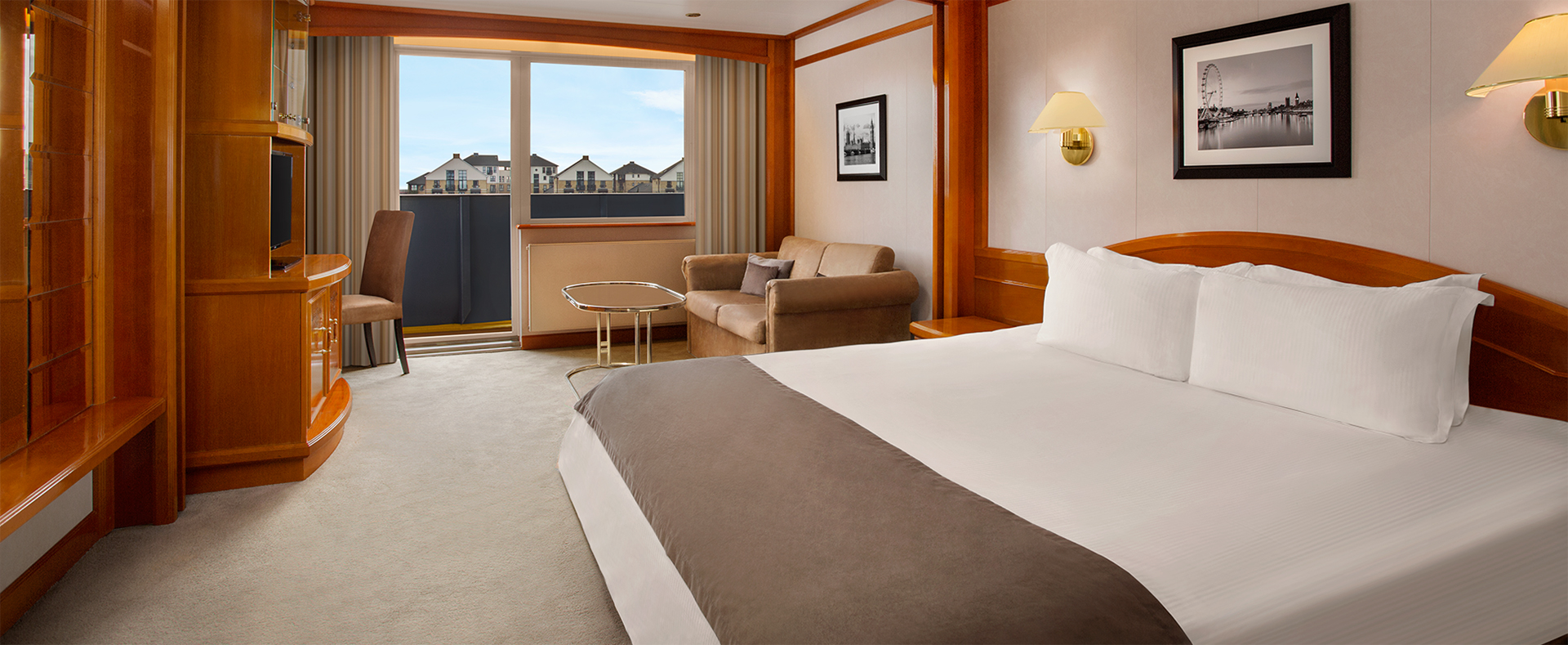 All aboard this luxury superyacht hotel in London, open for you to stay ...