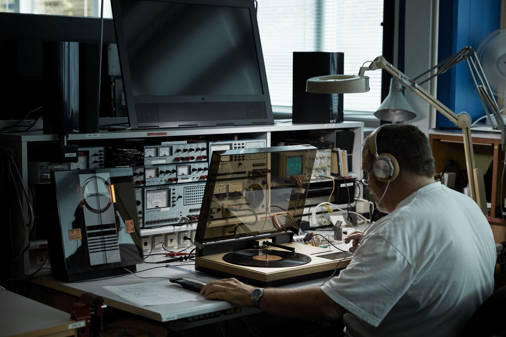 Bang & Olufsen reissues iconic turntable with Beogram 4000c Recreated ...