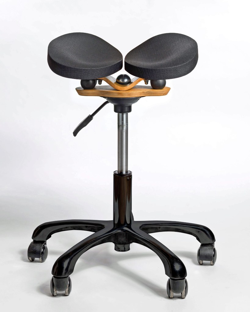 Work out: This innovative office chair recreates your standing posture ...