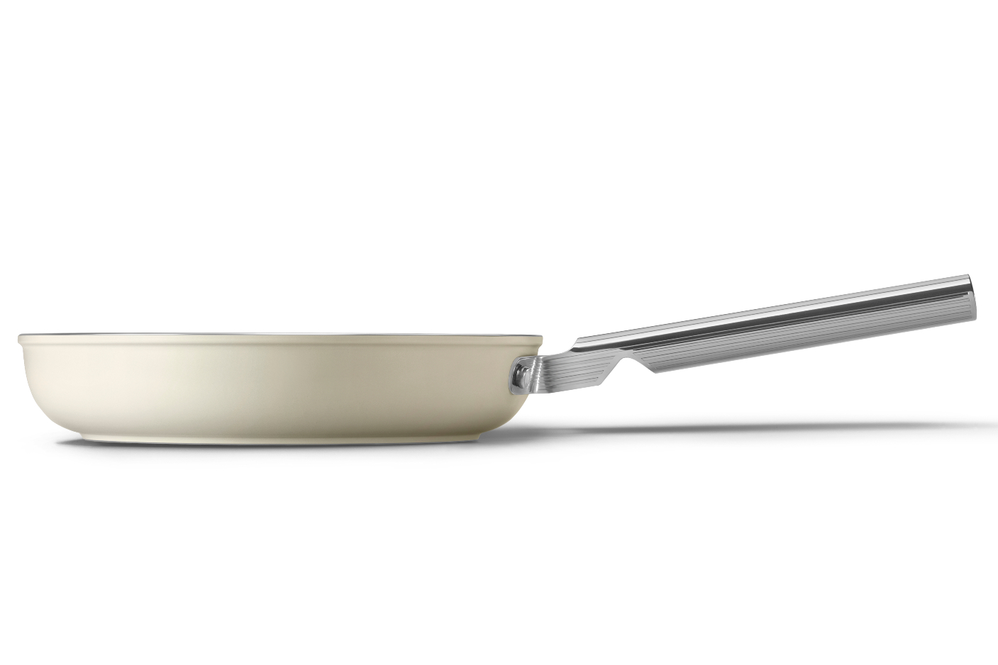 Frying tonight: Smeg serves up Italian style with first ever cookware ...
