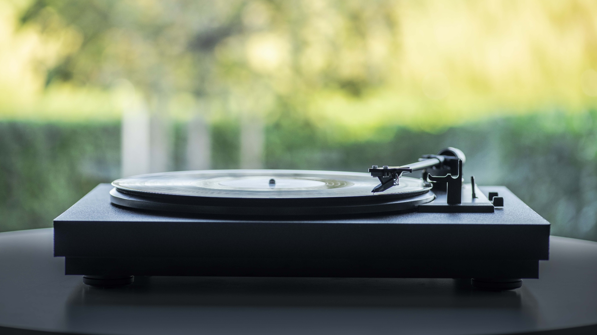 A1-ProJect-Automat record deck – The Luxe Review