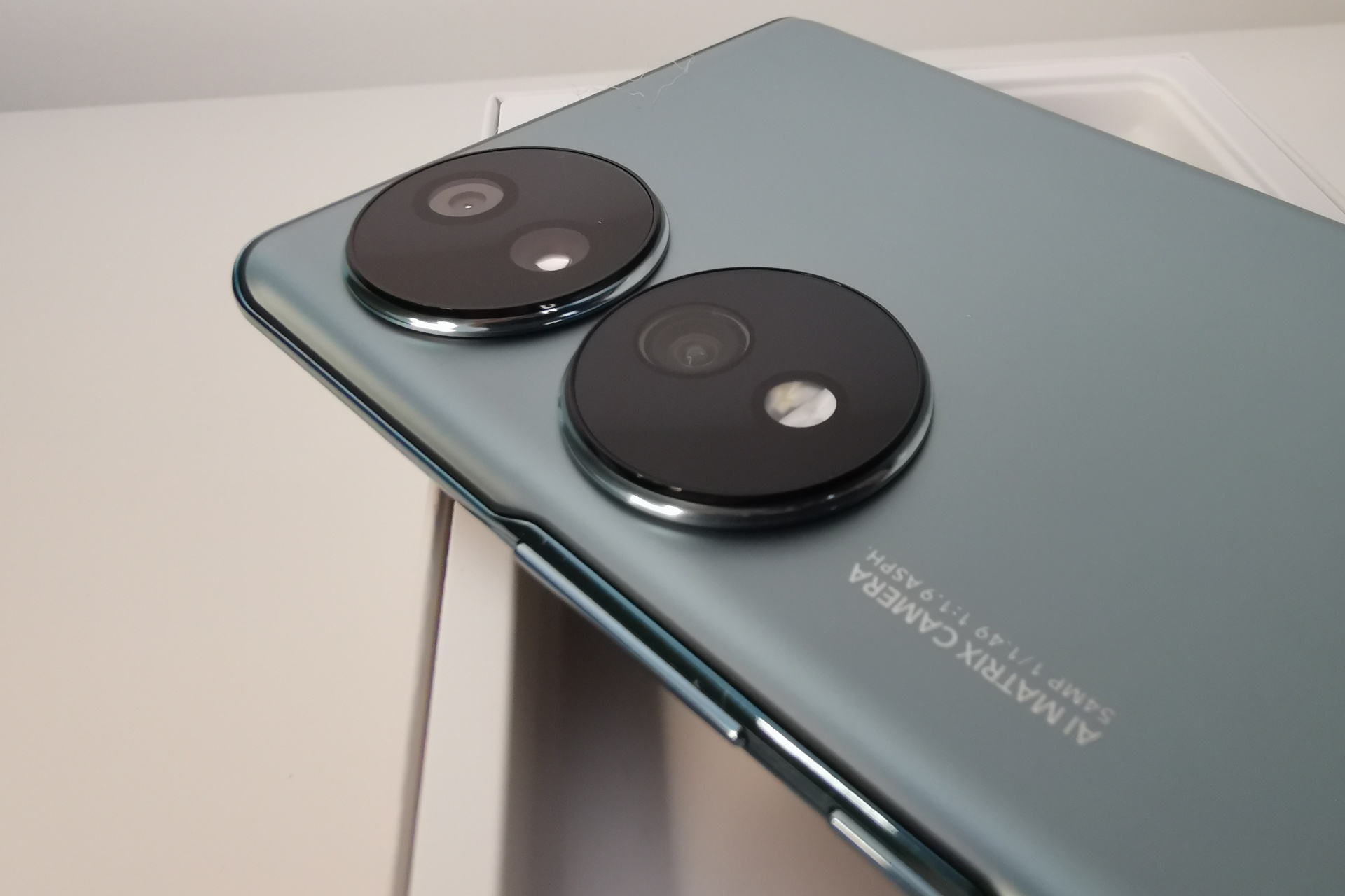 Honor 70 smartphone is a sharp-shooting mobile vlogging star that won’t ...