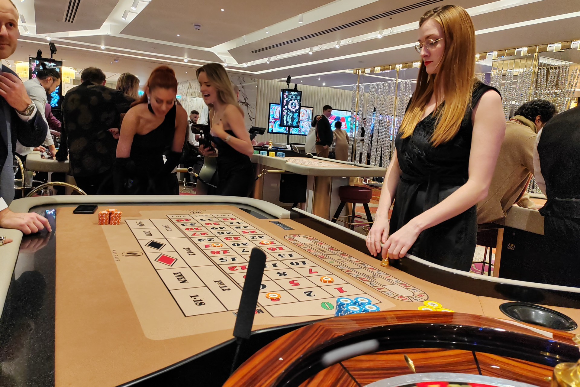 Review: Metropolitan Casino Mayfair is London’s hip new entertainment ...