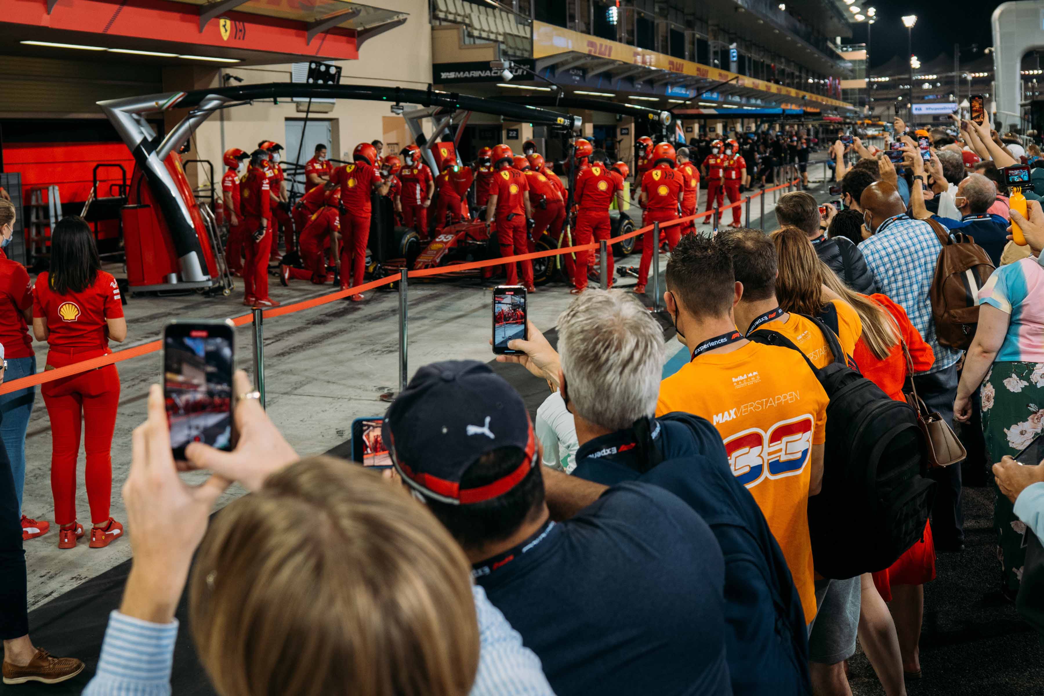 f1-pit-lane – The Luxe Review