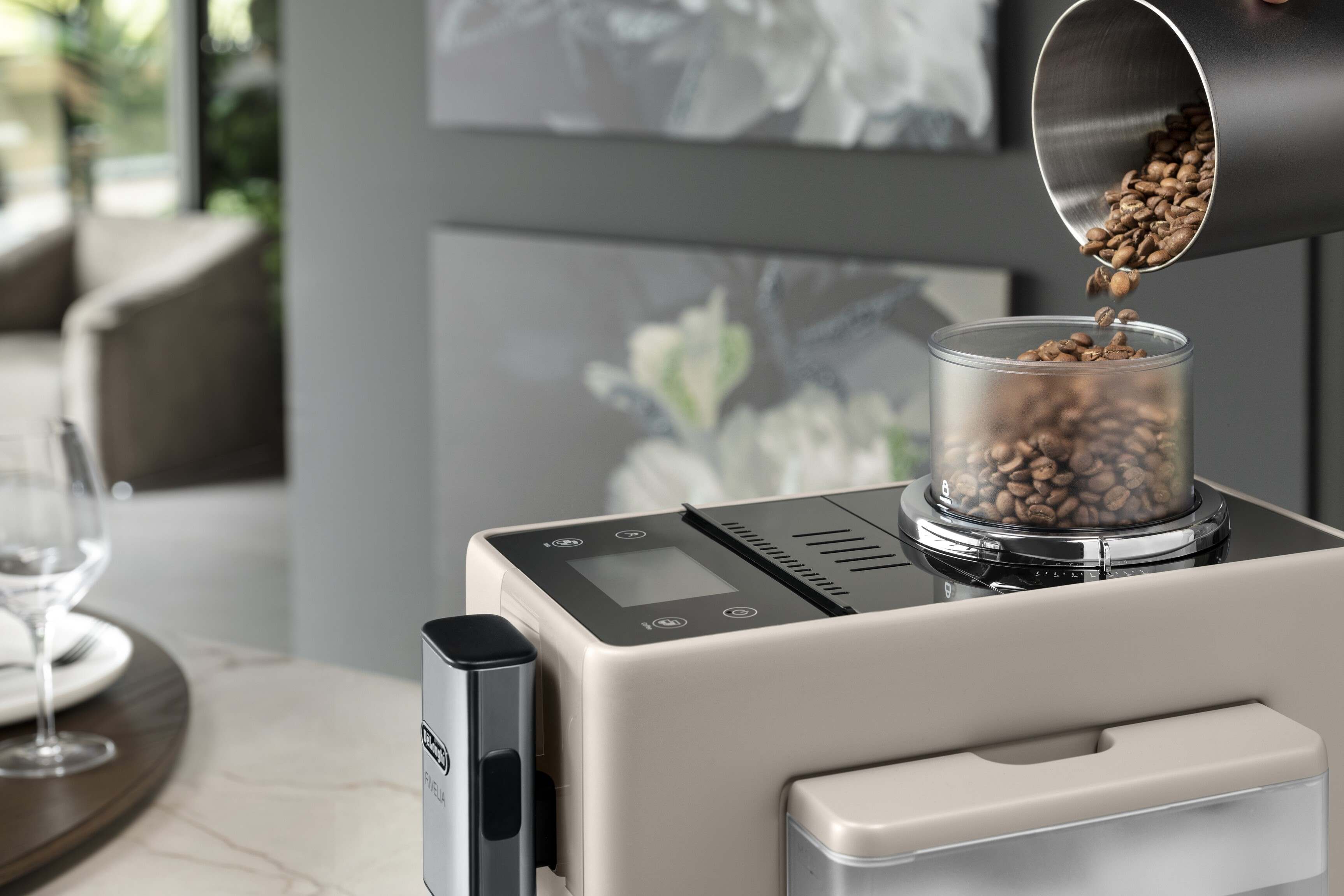 I tested the De’Longhi Rivelia luxury coffee machine and now I brew ...
