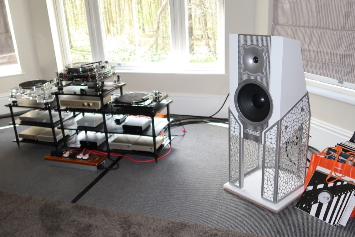Precious elements: Stratton Acoustics launches uncompromising Element ...