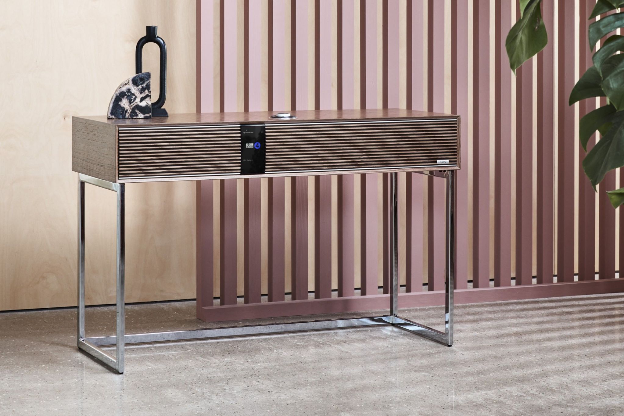 Ruark Audio R810 review: A brilliant reinvention of the classic ...