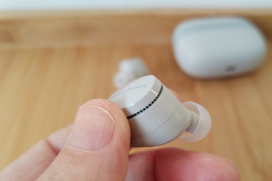 Bowers Wilkins Pi6 review: Stylish earbuds offer B&W signature sound at ...