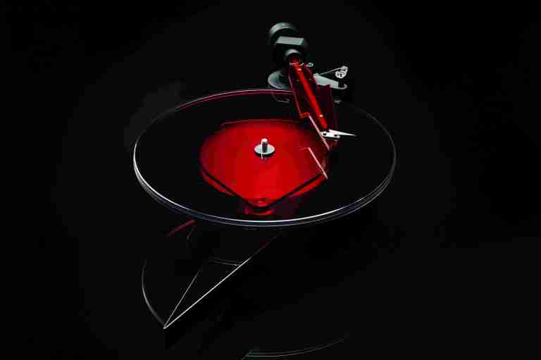 Let there be vinyl: Pro-Ject Audio Systems debuts limited edition AC/DC ...
