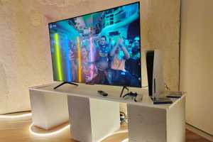 TCL 2025 QD-Mini LED TV preview: I went to Paris and got an Eiffel of ...