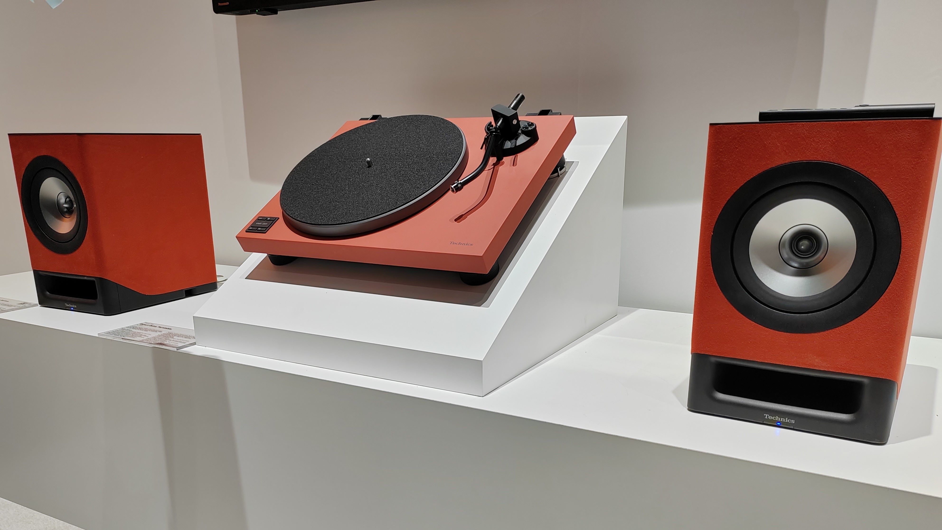Technics SL-40CBT: introducing a lifestyle Bluetooth vinyl turntable ...