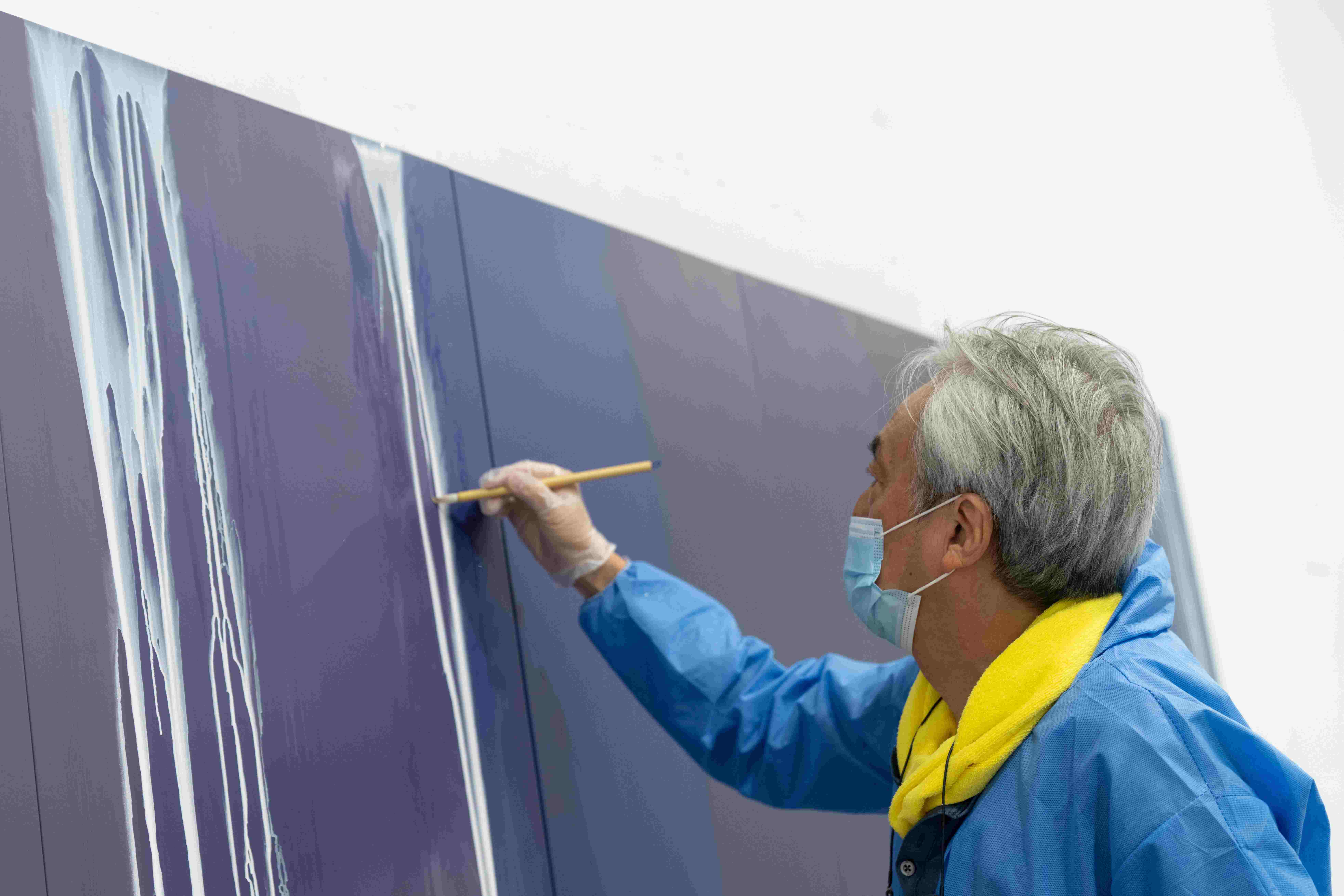 Hibiki collaborates with waterfall artist Hiroshi Senju for limited ...