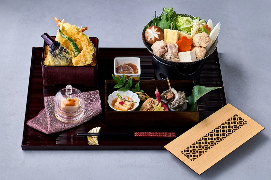 Live Sumo meets classic Japanese cuisine at new Tokyo show restaurant ...