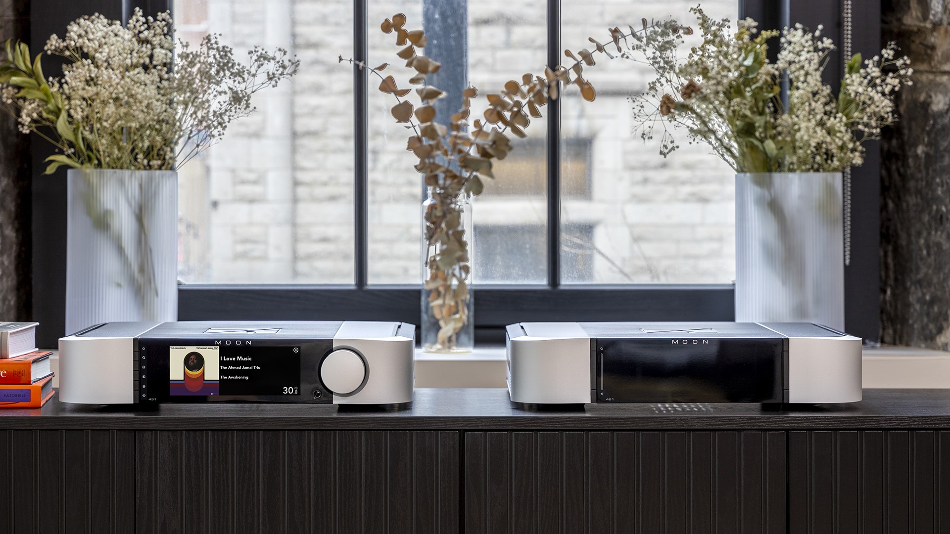Moon adds network audio player and power amplifier to stylish Compass ...