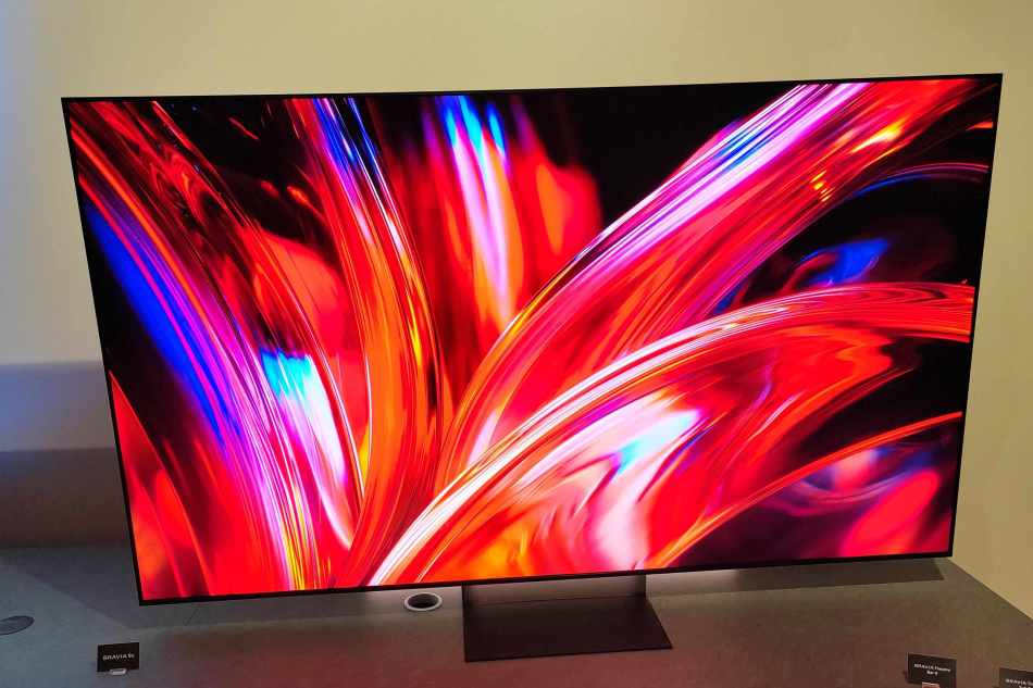 First look: Sony BRAVIA 9 II and 7 II TVs wow with next-generation ...